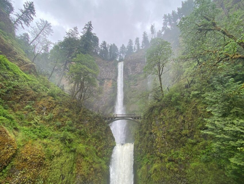 Best time to visit Multnomah Falls – Around Portland Tours